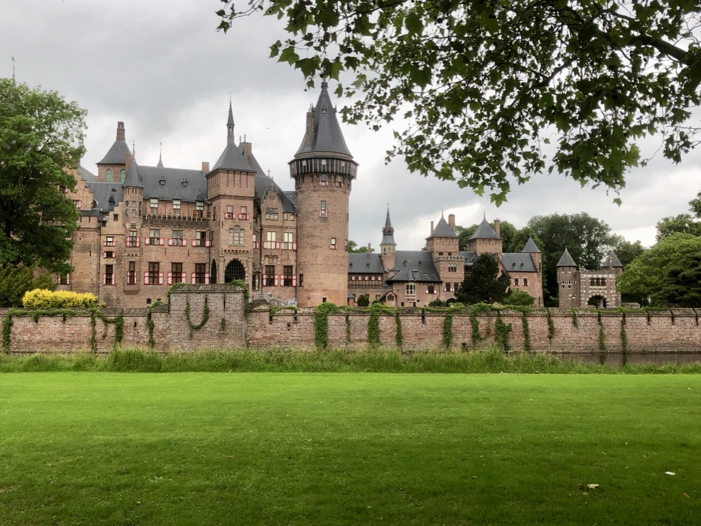 Visiting Utrecht’s De Haar Castle | The Postcard